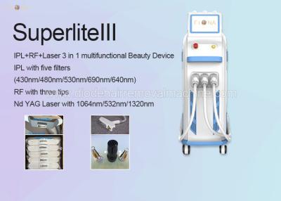 Cina Tipo multifunzionale leggero del laser dell'OPT dell'attrezzatura di bellezza della stazione termale E con tre punte in vendita
