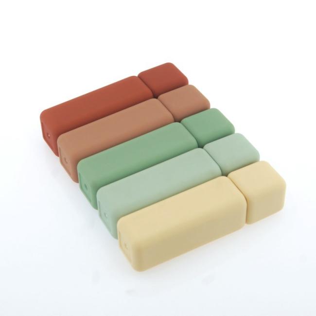 5ml square plastic cosmetic container display