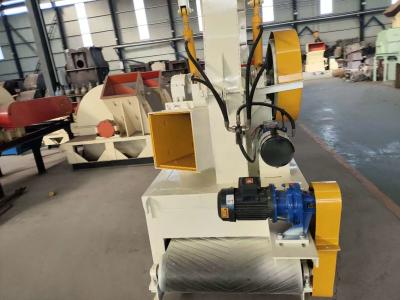 China Máquina de trituração de madeira a disco elétrico para caldeiras de centrais elétricas for sale