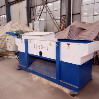Cina Un legno di asse 1700kg 300kg/H che si rade facendo macchina in vendita