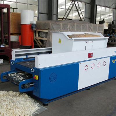 中国 横のタイプ木製の剃る機械800kg/h 14kw 販売のため