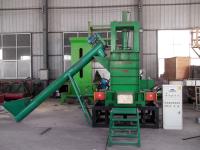 China el Auto-alimentador y la madera de la carga 380v 60 Bale/H que afeita tamaño de la bala de la prensa pueden ser ajustados en venta