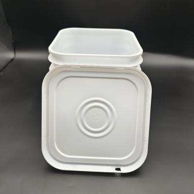 China Chemical Resistance Airproof Pail Square Plastic Bucket With Lid For Storage Solutions en venta