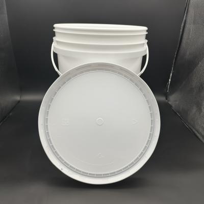 中国 農業 PP 素材 25リットル 蓋付き 積み立てられるプラスチックバケツ 販売のため