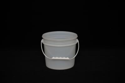 Cina Customizable Cartoon Characters Plastic Toy Buckets In Round Or Square Shape in vendita