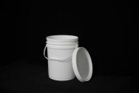 China 0.2L-20L Square Plastic Reusable Bucket with Lid for sale