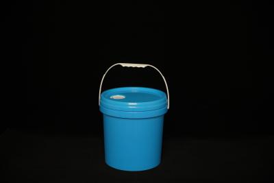 Cina FDA Approved Stackable Oil Bucket With Smooth Surface Lid And Handle Lightweight For Easy Handling. in vendita