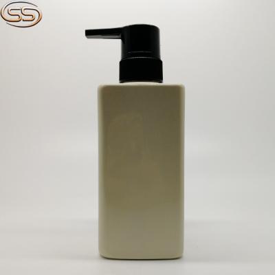 China 16oz 480ml Square Plastic Cosmetic Shampoo Bottle Manufacturer for sale