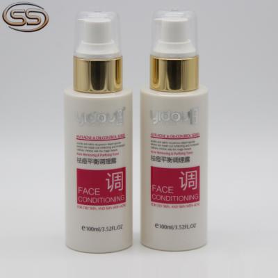 China Screen Printing Handling 100ml Plastic Cosmetic Lotion Bottle with Golden Pump for sale