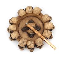 China Resin Skeleton Ashtray 120x120x40mm Tawny Cigar Smoking Ashtray Custom Logo for sale