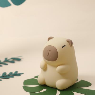 Cina Ricaricabile design bello Soft Silicone Capybara luce notturna per la camera da letto dei bambini in vendita