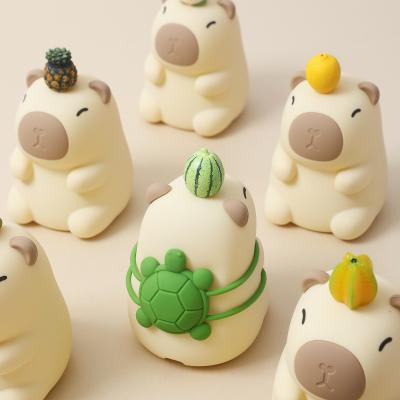 Cina Ricaricabile design bello Soft Silicone Capybara luce notturna per la camera da letto dei bambini in vendita