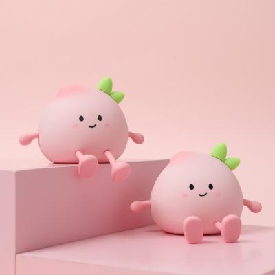 Cina Ultima luce notturna di silicone piccolina ricaricabile protezione oculare lampada da letto per la camera da letto del bambino colorata luce notturna piccolina in vendita