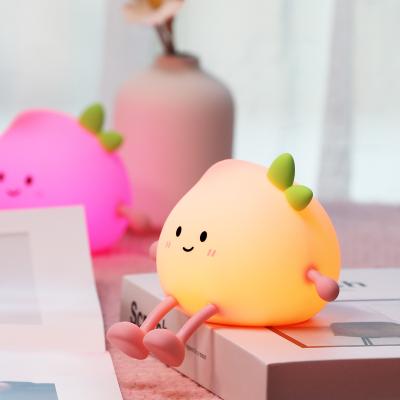 Cina Ultima luce notturna di silicone piccolina ricaricabile protezione oculare lampada da letto per la camera da letto del bambino colorata luce notturna piccolina in vendita