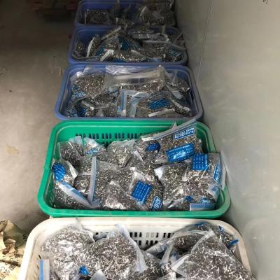 Cina Capacità di carico di 100 kg Balcone Griglia invisibile con colore grigio in vendita