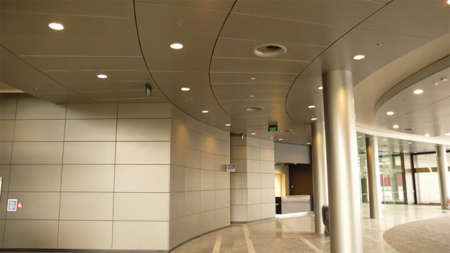 Aluminum composite panel installation in commercial building