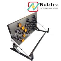 China LED Arrow Board Traffic Signs with 7 Sequential Work Status and Wireless Control for sale