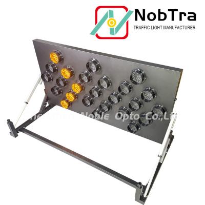 Cina NBAB-25VIP Tavola freccia LED rimorchiata 25 Luci LED per la guida della zona di lavoro di costruzione in vendita
