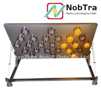 China LED Arrow Board with Wireless Remote Control - 25 Amber LEDs, 500m Visibility, 13 Modes for Road Construction for sale