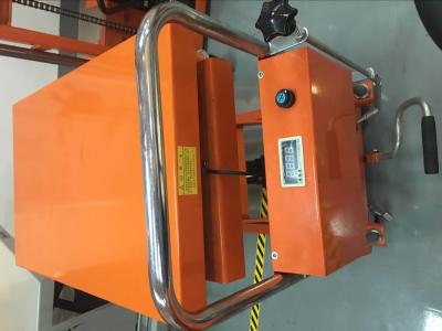 Cina Tabella di ascensore industriale di forbici con il camion portatile della scala per il magazzino ed il molo in vendita