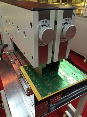 Cina Taglio dello spessore di 0,1 ~ 3,5 mm PCB V-Cutter Depaneling Machine in vendita