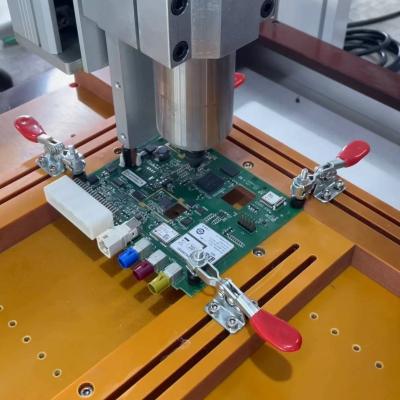 Cina 220V Desktop PCB Router Machine 650mm X 450mm Area di lavoro in vendita