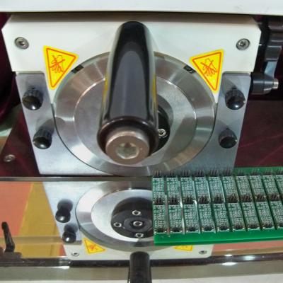 中国 PCB分離機の操作と保守を容易にするユーザーフレンドリーな設計 販売のため