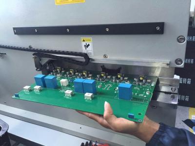 Cina Macchina di taglio PCB V per un ambiente di lavoro pulito, lunghezza di taglio 480 mm in vendita