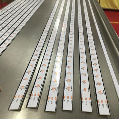 Cina Depanelisatore PCB a azionamento pneumatico compatto per la separazione in V-Cut da 3,5 mm in vendita