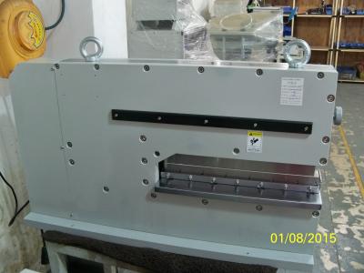 China 450mm Length Pcb Separator Machine Pneumatic with Two Linear Blades Te koop