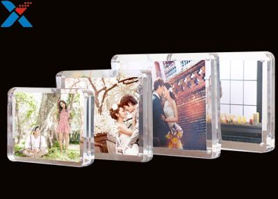 China Clear Magnet Acrylic Photo Frame PMMA Certificate Pictures Table Frame for sale