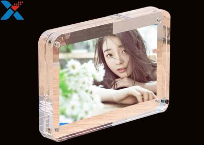 China Clear Magnet Acrylic Photo Frame PMMA Certificate Pictures Table Frame for sale