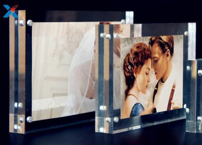 China 5*7'' Magnetic Acrylic Photo Frame Silk Screen Printing With Single / Double Sided for sale