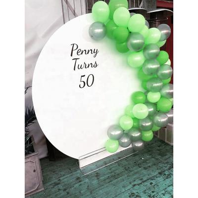 China Custom Print Acrylic Plate Display Stands Backdrop Decoration Wedding Round White for sale