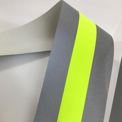 Cina Cintura ad avvertimento nastro riflettente giallo argento ignifuge per indumenti con giubbotti di sicurezza in vendita