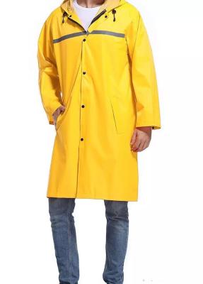 Cina Rivestimento riflettente leggero della pioggia degli uomini della polizia dell'ANSI con Hood Long Safety Emergency Raincoat in vendita