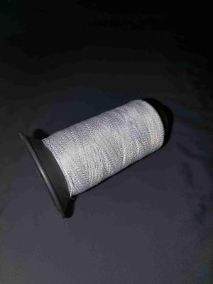 Cina Filato per maglieria di cucito del filo riflettente della luce di gray200d utilizzato nel cappello delle scarpe di Logo Garments della maglietta in vendita