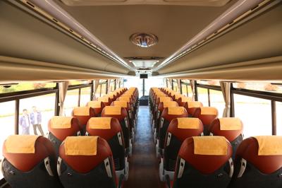 China Coche de lujo Bus YBL6121T de los asientos 375HP Euro3 de LHD/RHD 68+1 para Tailandia en venta