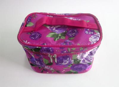 China Customized large travel cosmetic pouch with mirror toiletry cosmetic bag for sale