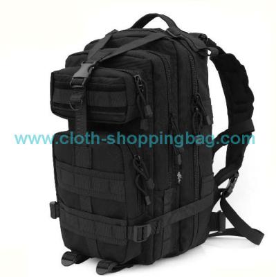 Cina Lo zaino funzionale dell'ingranaggio di campeggio di stile militare con poliuretano ha ricoperto il rivestimento & le tasche in vendita