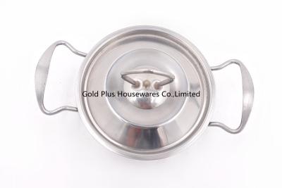 Cina Colorful kitchen casserole pot set stainless steel cooking pot 18cm sauce pan metal steel cookware sets pot in vendita