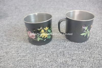 Cina Promotion stainless steel tea kettle set with two mugs high grade fashion flower pattern water kettles in vendita