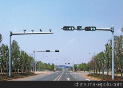 China Custom Highway / Driveway Light Poles With Galvanized Ancho Bolt , 6m Cross Arm for sale