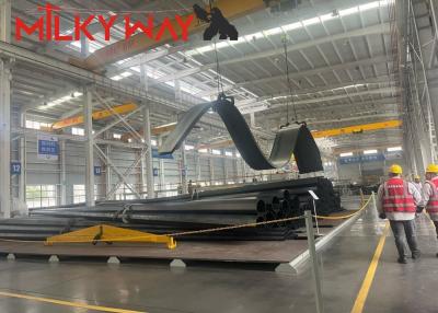 Chine Poteaux d'acier galvanisé à chaud de 8 m et 9 m pour l'éclairage de rue à vendre