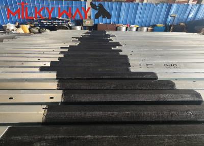 Chine 11m 3,8mm 7,2mm 80-100 microm moyenne galvanisation à chaud pour un pôle d'acier galvanisé durable à vendre