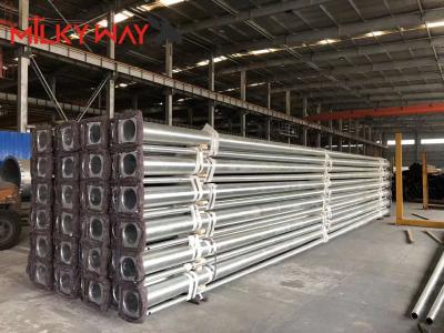 Cina Poltrone galvanizzato dei semafori 10M altezza 7M braccio crociato in vendita
