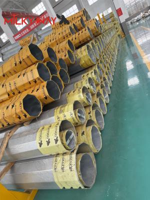 China Durable Utility Power Poles Made from Q345B and Q235B Steel with Safety Factor Eight for Conducting and Grounding Wire for sale