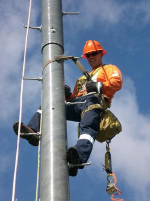 China 133kv 40ft Galvanised Utility Power Poles With ISO for sale