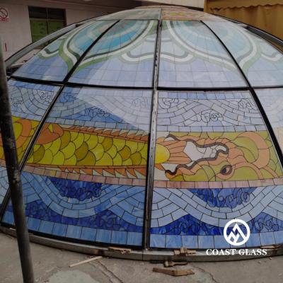 China Hoogwaardige op maat gemaakte gekleurde loodglaskoepels en dakramen Kunst gekleurd glas Te koop