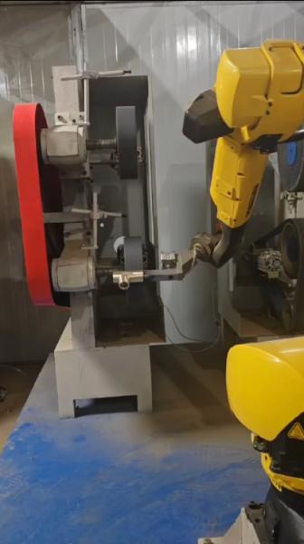 Quality 6 Axis Robot Type Automated Grinding Machine 220V for Sanitary Ware for sale
